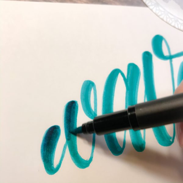 How to Hand Letter Inside a Shape – Kelly Creates